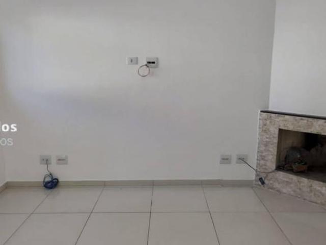 Casa Ampliada com Mezanino, Corredor Lateral e Ambientes Integrados