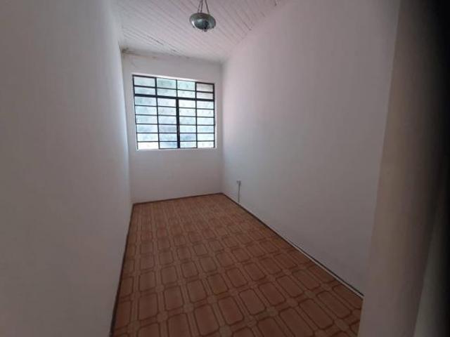 CASA ANTIGA VENDE COM 2 DORMITÓRIOS CENTRO JUNDIAI