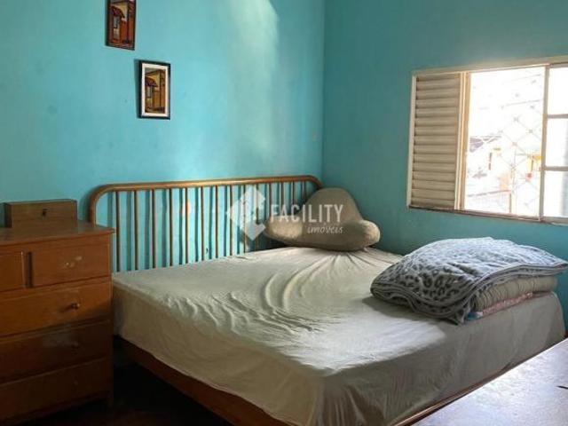 Casa antiga á venda no Taquaral