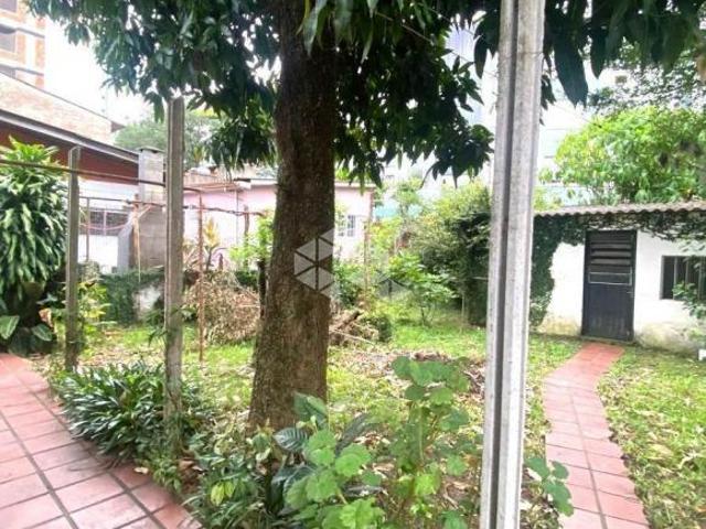 Casa antiga a venda com excelente terreno de 450 m² no Passo Da Areia