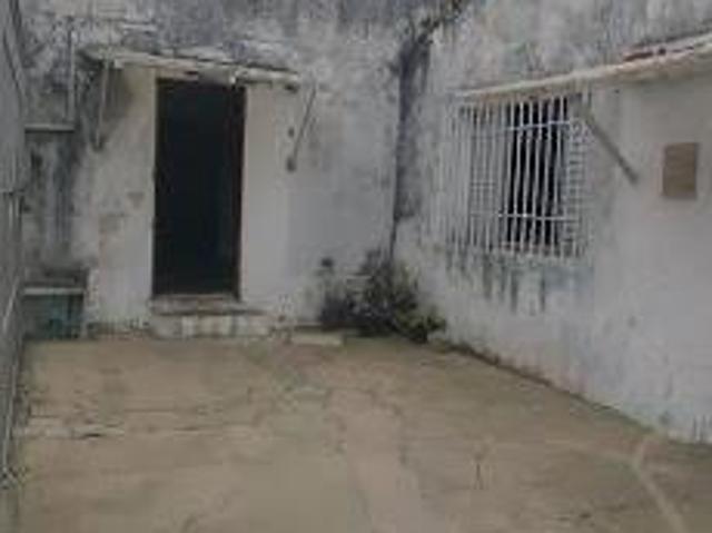 Casa antiga com 2 dormitórios à venda, 160 m² por R$ 350.000 Taboão Diadema/SP
