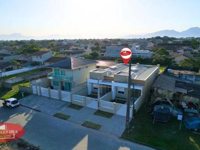 Casa ao lado do complexo esportivo