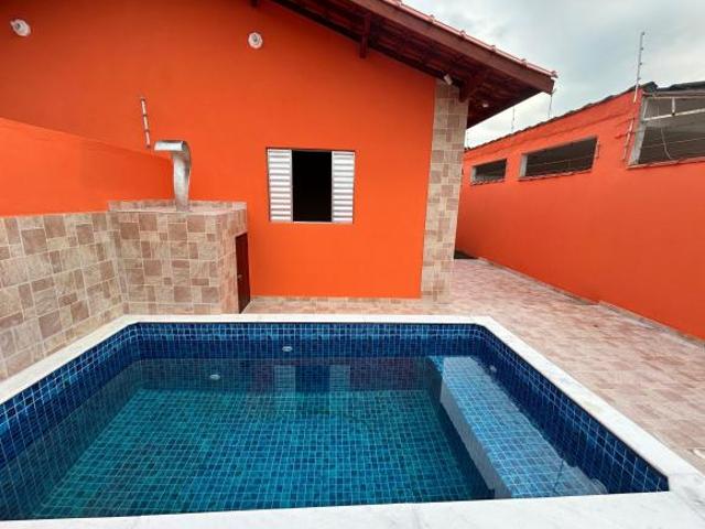 Casa apenas a Vista Lado praia com piscina em Itanhaém
