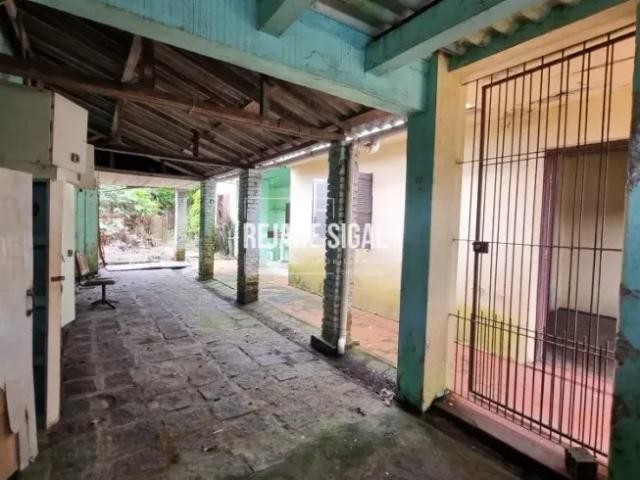 Casa Areal a 30m da Av. Domingos de Almeida