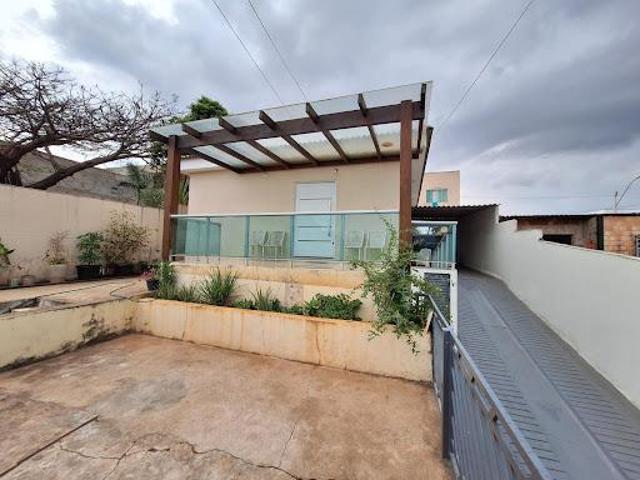 casa arniqueiras na laje IPTU individualizado aceita permuta armarios planejados