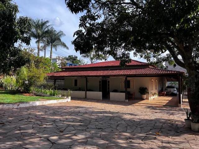 CASA ARNIQUEIRAS CONJ 5 7Q 6SUÍTES LOTE 1.000M² 411M² PERMUTA