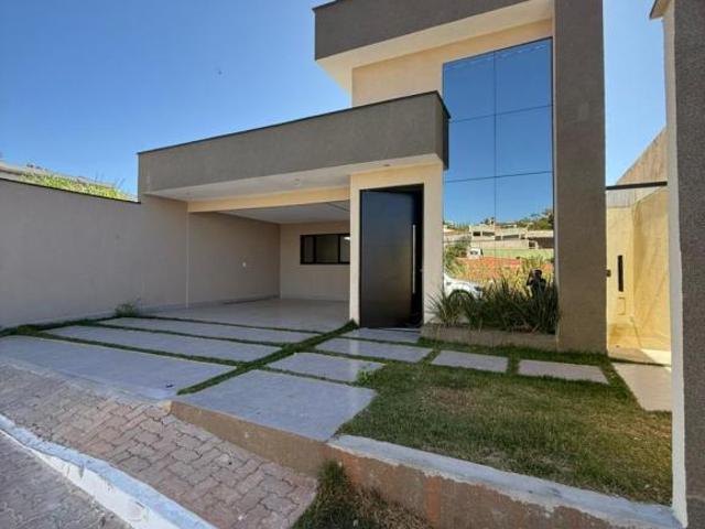 Casa arniqueiras, 3 quartos com suíte, piscina, churrasqueira, nova, moderna