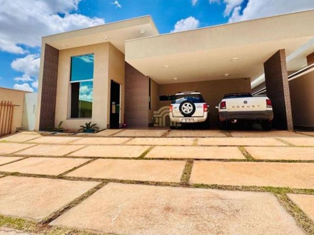 CASA ARNIQUEIRA 3 QUARTOS AO LADO DO LOC VIP PISICINA AQUECIDA CHURRASQUEIRA ARMÁRIOS CLOSET
