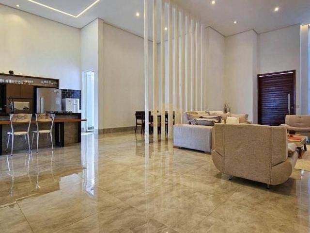 CASA ARNIQUEIRAS 3 QUARTOS PISCINA SAUNA ÁREA GOURMET ESCRITURA PÚBLICA