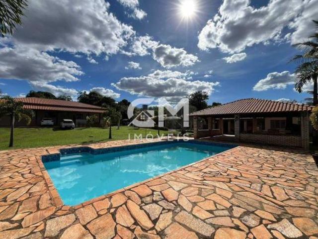CASA / ASA NORTE / 316 NORTE / 4 SUITES / PISCINA / ACEITA FINANCIAMENTO / 61 3595 1212