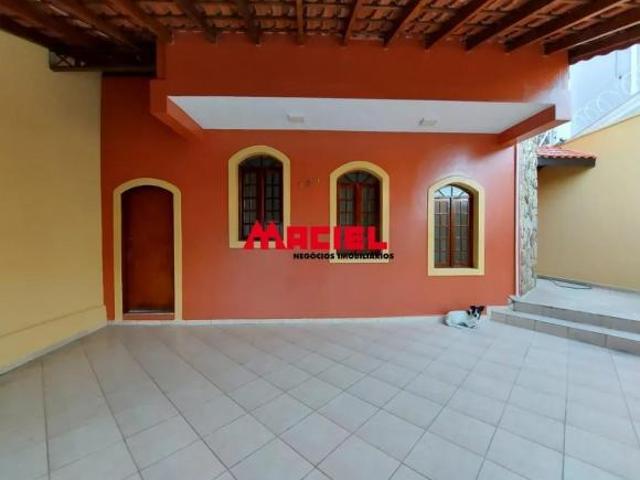 Casa assobrada Altos de Santana I Jacareí bairro Alto Padrão