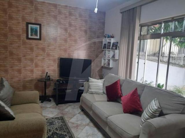 Casa assobrada com varanda no tucuruvi baixou o preço