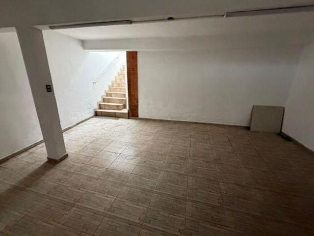 CASA ASSOBRADAD A VENDA NO JARDIM CAMILA