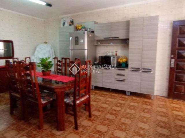 CASA ASSOBRADADA MAUÁ PARQUE SÃO VICENTE