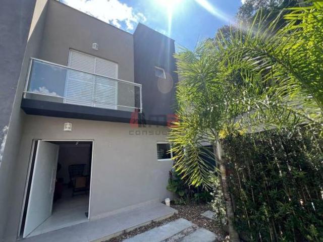 Casa assobradada MOBILIADA à venda em praia de Camburi, São Sebastião
