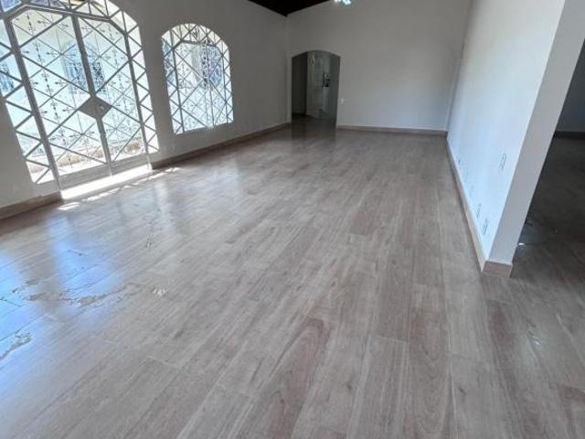 CASA ASSOBRADADA NO CENTRO SBC