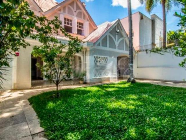 Casa assobradada no Jardim Paulista