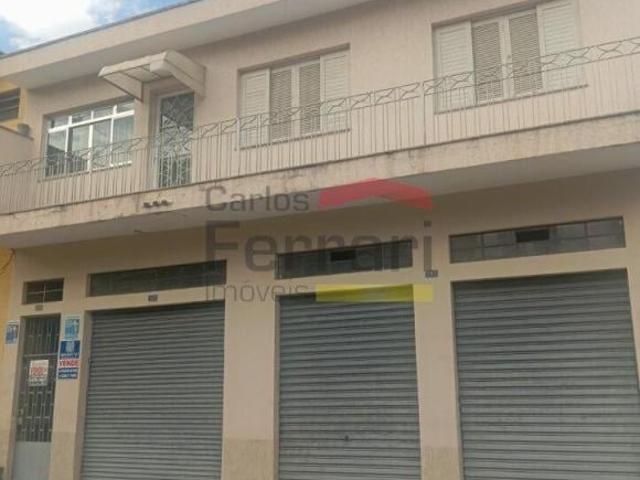 Casa assobradada nos Bancários