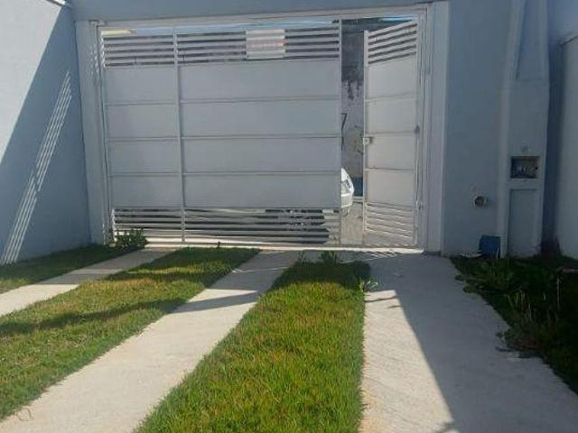 Casa assobradada nova Vila Suissa / Mogi das Cruzes 3 dormitórios sendo 1 suíte