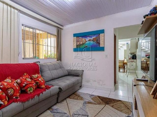 Casa assobradada à venda, 3 quartos, 1 suíte, 2 vagas, Jardim Cristiane Santo André/SP