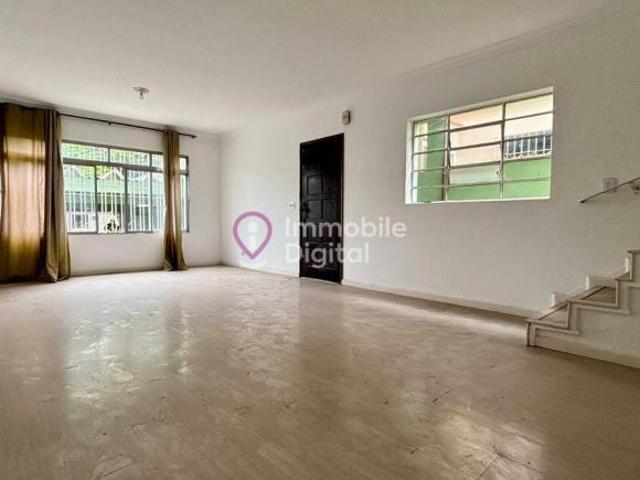 Casa Assobradada À venda 164m² I 04 Quartos 02 Suítes I 02 Vagas I Jardim marajoara