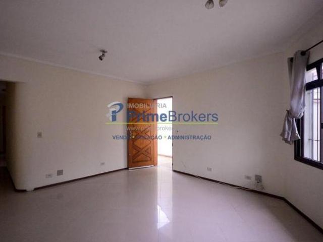 Casa Assobradada à Venda 184 m² de Área Construída 3 Vagas na Vila Gumercindo SP