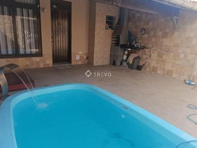 CASA ASSOBRADADA À VENDA COM 114 m²/2 DORM/2 WC/1 VAGA EM BERTIOGA/SP