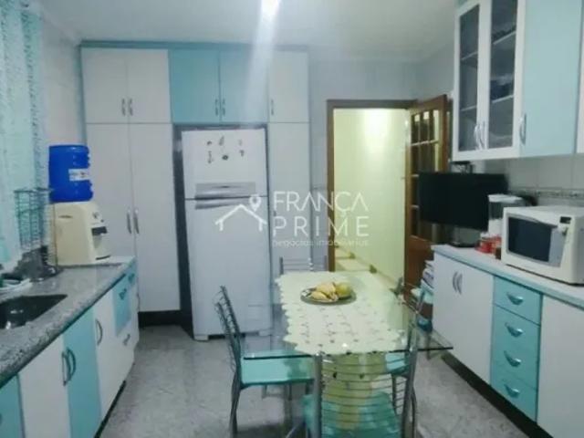 Casa assobradada à venda com 139 m² Jd. Bonfiglioli