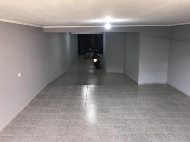 Casa Assobradada à venda com 210m² 3 quartos 5 vagas de garagem no Parque Novo Oratório