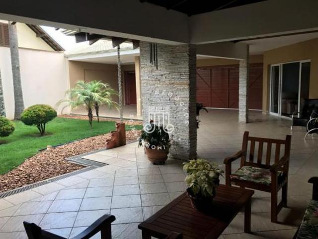 CASA ASSOBRADADA À VENDA, LOCALIZADA NO BAIRRO JARDIM NOVO MUNDO, NA CIDADE DE JUNDIAÍ/SP