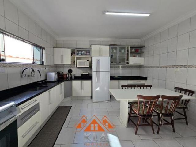 Casa Assobradada à Venda no Condomínio Ibiti do Paço – Sorocaba/SP