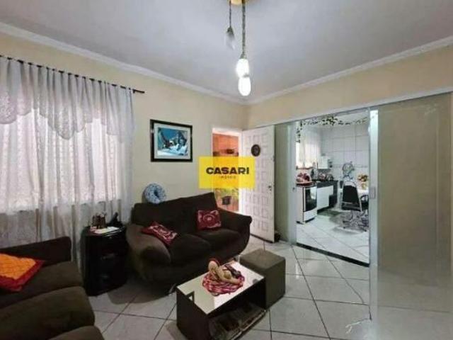Casa Assobradada à Venda no Bairro Assunção em São Bernardo do Campo | 2 Quartos e Edícula
