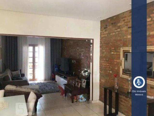 Casa Assobradada à Venda no Bairro da Mooca