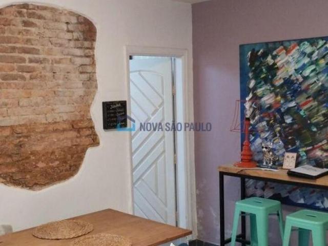 Casa assobradada à venda no bairro da Saúde com 2 dormitórios 100m²