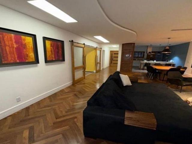 Casa assobradada à venda no Bairro da Vila Primavera na Rua Clara Parente