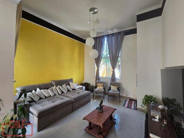 Casa Assobradada à Venda no Jardim Europa II, Indaiatuba/SP 3 Dorms Suíte, Edícula e 4 Vagas