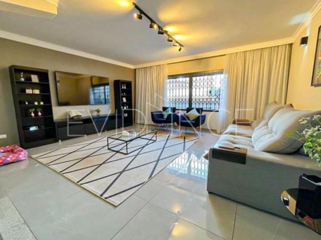 Casa Assobradada à venda no Tatuapé com 191 m² e Sacada