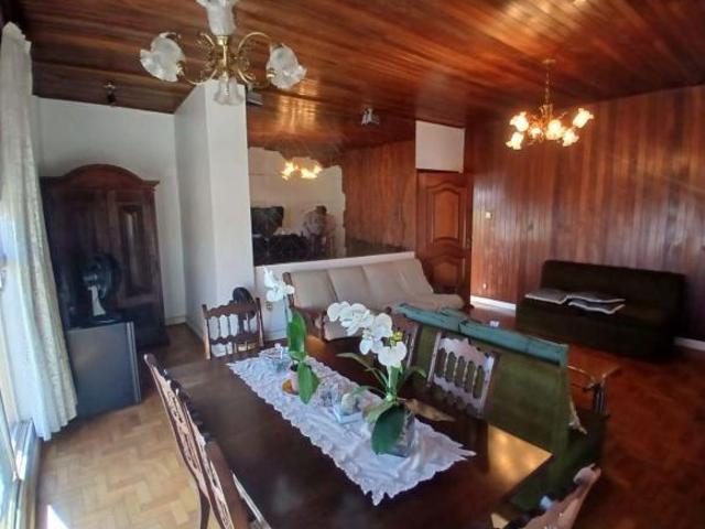 Casa Assobradada à Venda na Água Fria – Excelente Oportunidade para Morar ou Investir