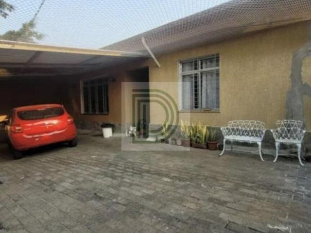 CASA ASSOBRADADA À VENDA NA GRANJA VIANNA / COTIA