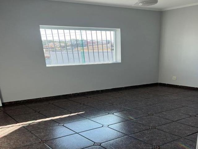 Casa assobradada à venda na Vila Mangalot em Pirituba
