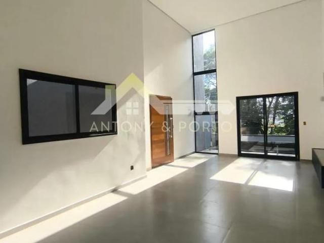 Casa Nova de Arquitetura Moderna Elegância, Amplitude e Alto Padrão Construtivo à Venda, Excelente