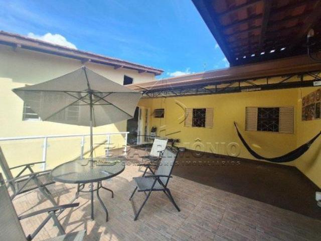 CASA ASSOBRADADA CENTRAL PARQUE COM 2 QUARTOS SENDO 1 SUITE