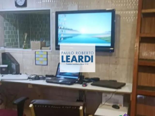Casa assobradada cidade ademar sp