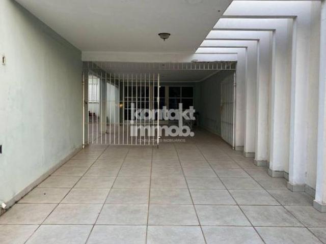Casa Assobradada com 4 Quartos à Venda, Jardim Santa Rosália Sorocaba