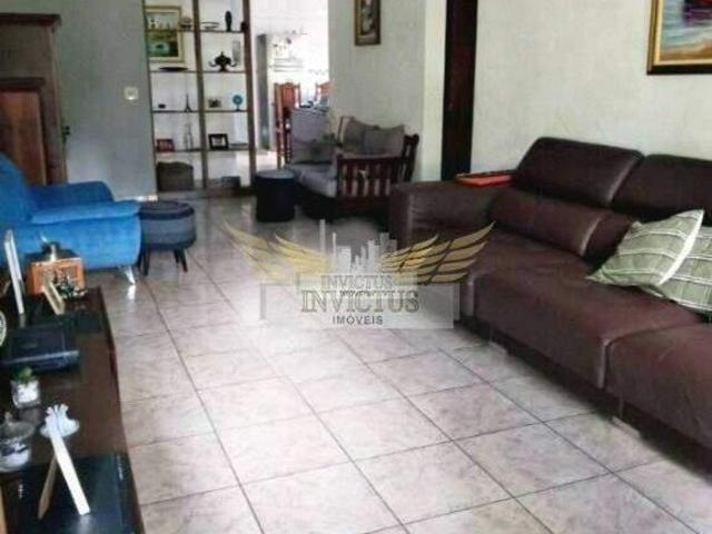 Casa Assobradada com 4 Quartos para Comprar, 260m² Vila Guiomar, Santo André/SP