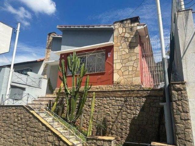 CASA ASSOBRADADA COM 6 SALAS VERGUEIRO
