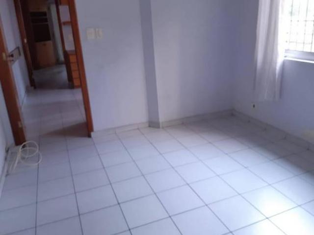 Casa assobradada com 230 de área útil 4 quartos 3 banheiros 2 vagas