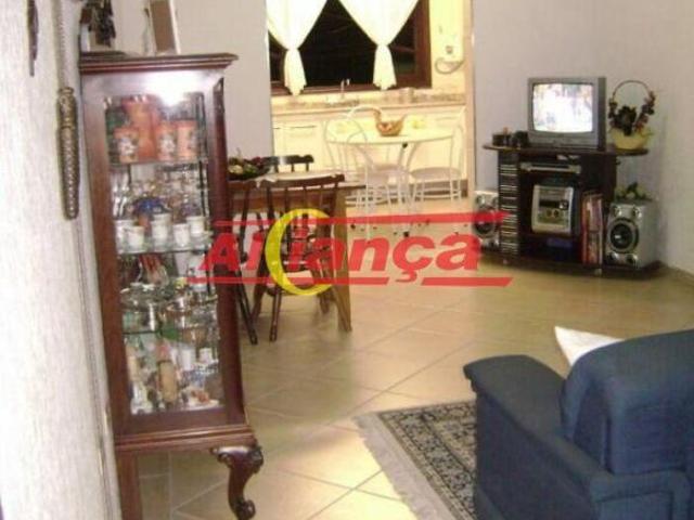 CASA ASSOBRADADA, COM 2 QUARTOS, SUITE, 2 VAGAS, 125 METROS, CONTINENTAL 4, JD VALÉRIA
