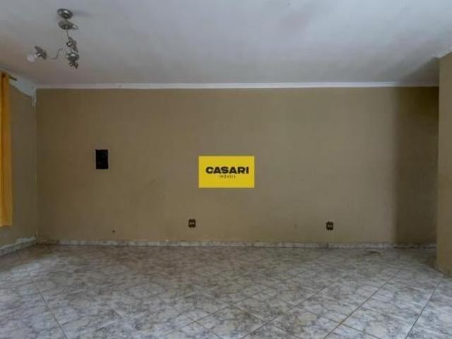 Casa Assobradada com 3 Casas Independentes à Venda – Excelente Oportunidade de Investimento