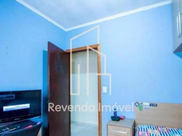 CASA ASSOBRADADA COM 3 DORMITORIOS, 1 SÚITE E 2 VAGAS